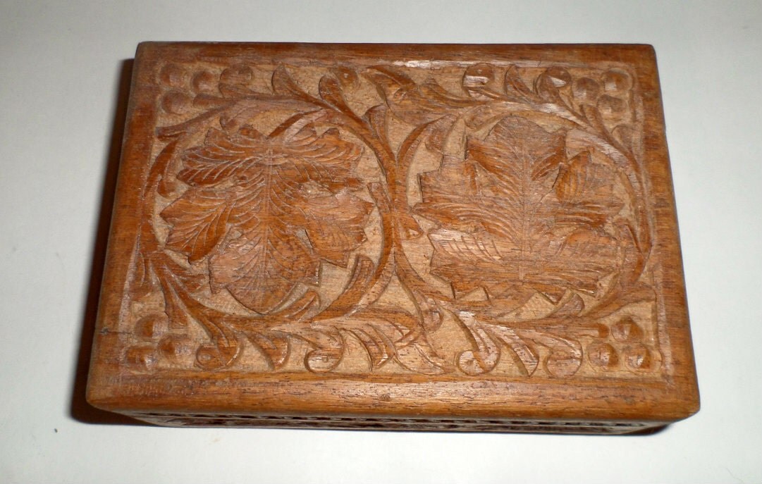 Vintage Carved Wood Box – Oak Leaf Design Box – Lined Box – Hinged Lid ...