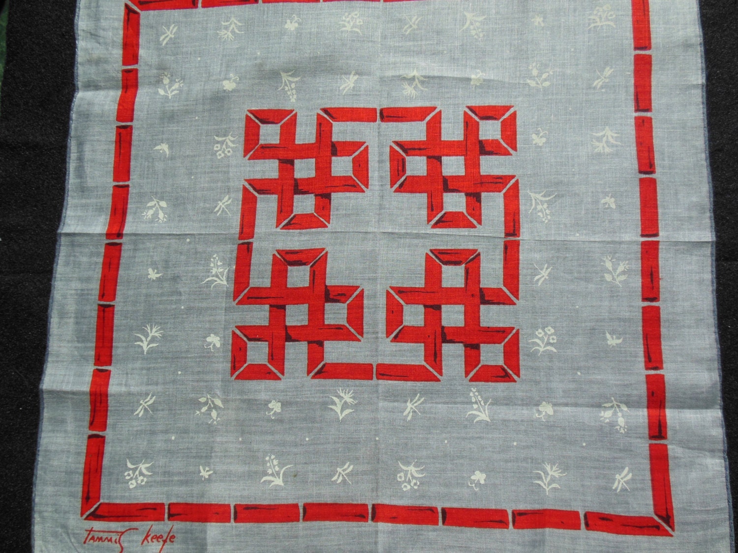 Tammis Keefe Chain Link Design Hanky,Designer Signed Handkerchief ...