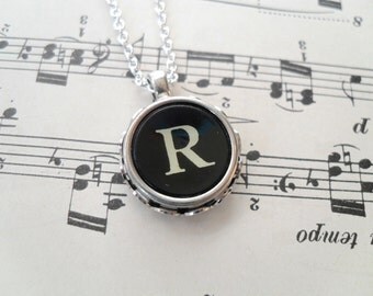 Letter r necklace | Etsy