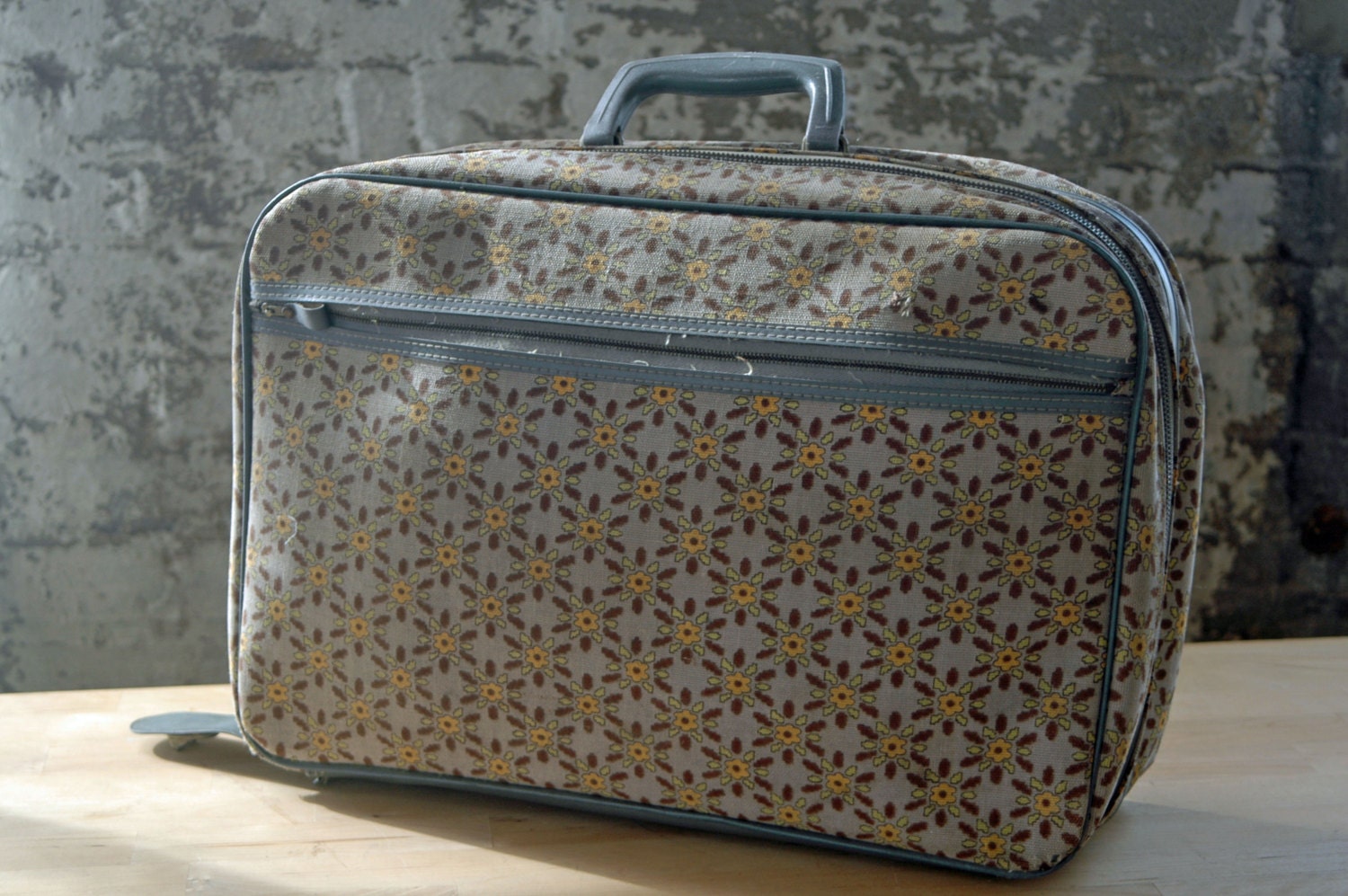 Vintage Cloth Bantam Suitcase with Floral Pattern in Blue Grey Travel ...