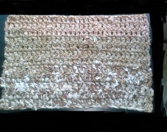Crochet rag rug from cotton fabric, great as an entrance mat, bath mat ...