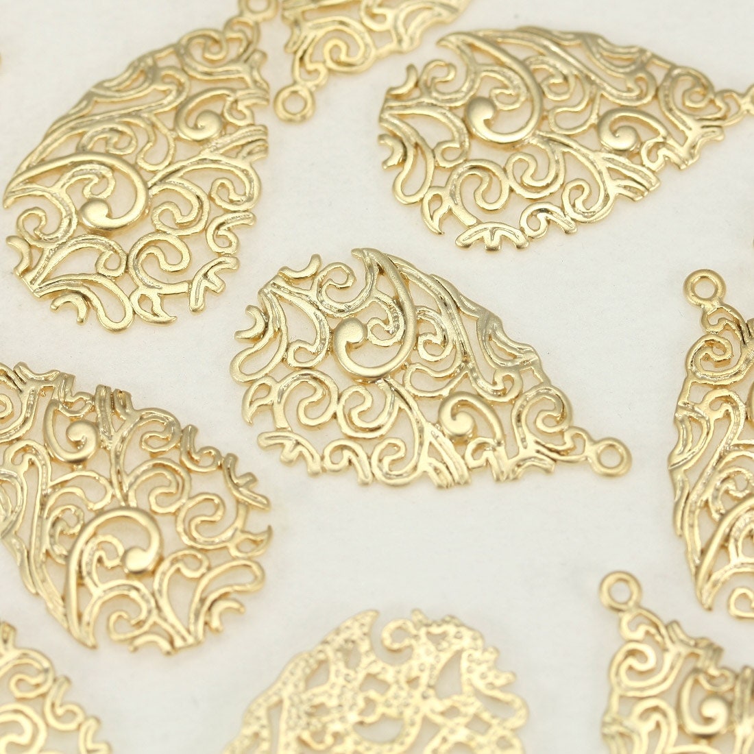 MB-070-GD / Matte Gold Filigree Metal beads Pendants jewelry findings ...
