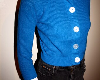 70s Blue Sweater // GIANT Buttons