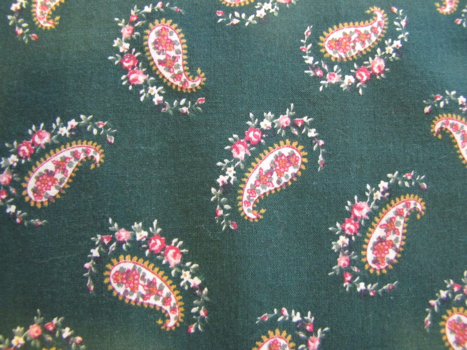 Vintage Green Paisley Fabric Cotton Fabric Quilters Weight