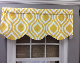 Popular items for scalloped valance on Etsy