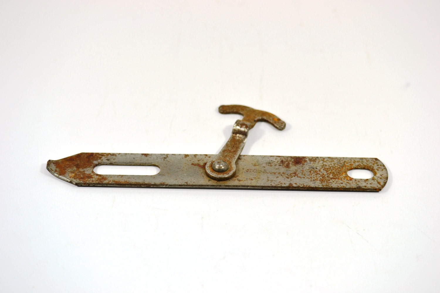 Misc. Hardware with Hook, Vintage – Haute Juice