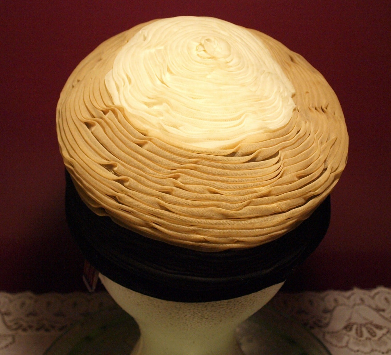 CLEARANCE: 1960s Women’s Tricolor Hat, M – Haute Juice