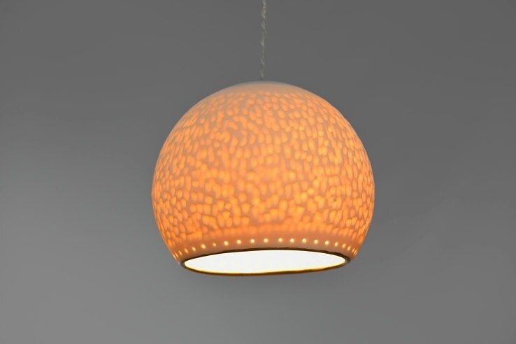Hanging lamp lighting. Hanging lamp shade. Pendant lighting.