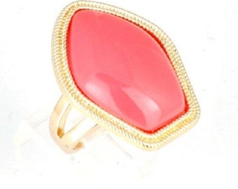 Unique large round stone ring in.925 sterling silver size 7