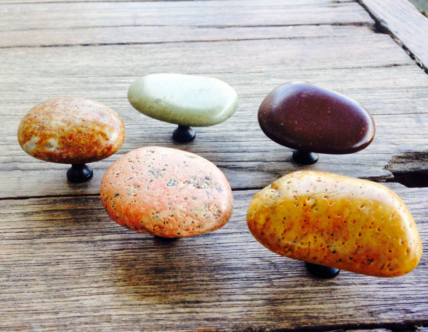 Idaho Natural River Rock Cabinet Hardware