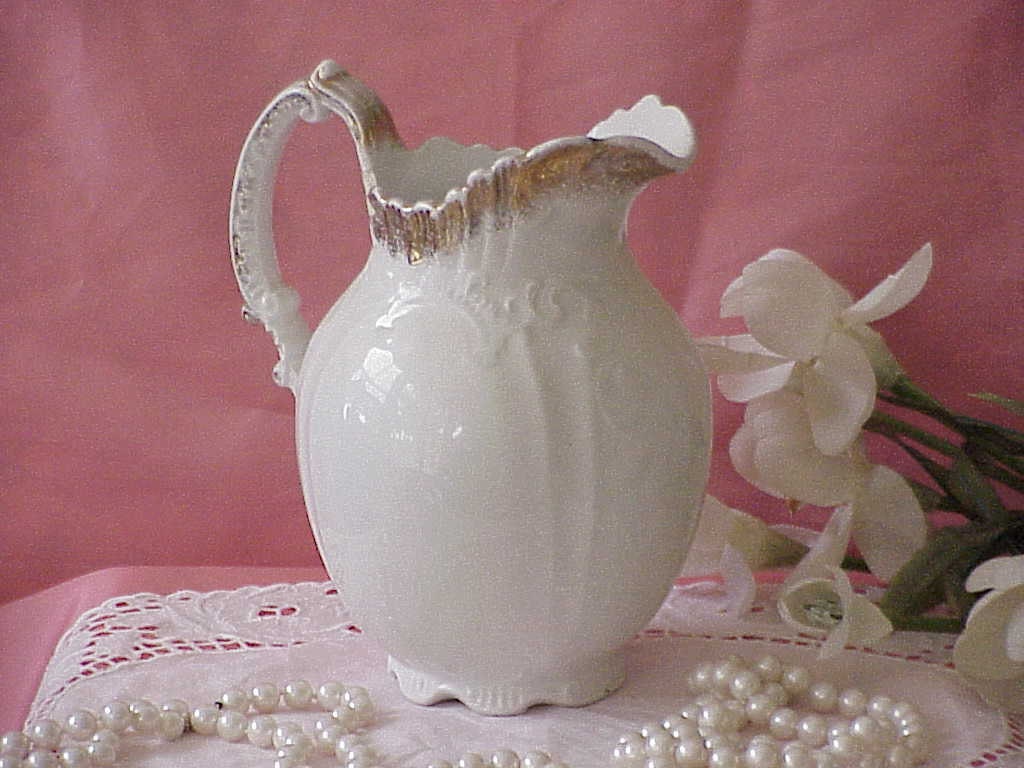Old Vintage Creamware Stoneware Victorian Large Pitcher – Haute Juice
