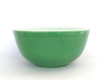 Popular items for Green Pyrex Bowl on Etsy