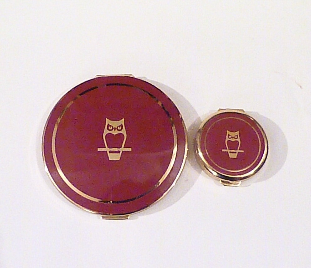 Retro owl Stratton compacts Stratton owl pill box cased powder compacts ...