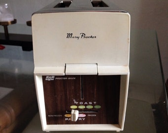 Mary proctor vintage toaster