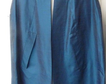 1960s Vintage Beautiful Blue Silk Cloak Elegant Cape Rare Piece