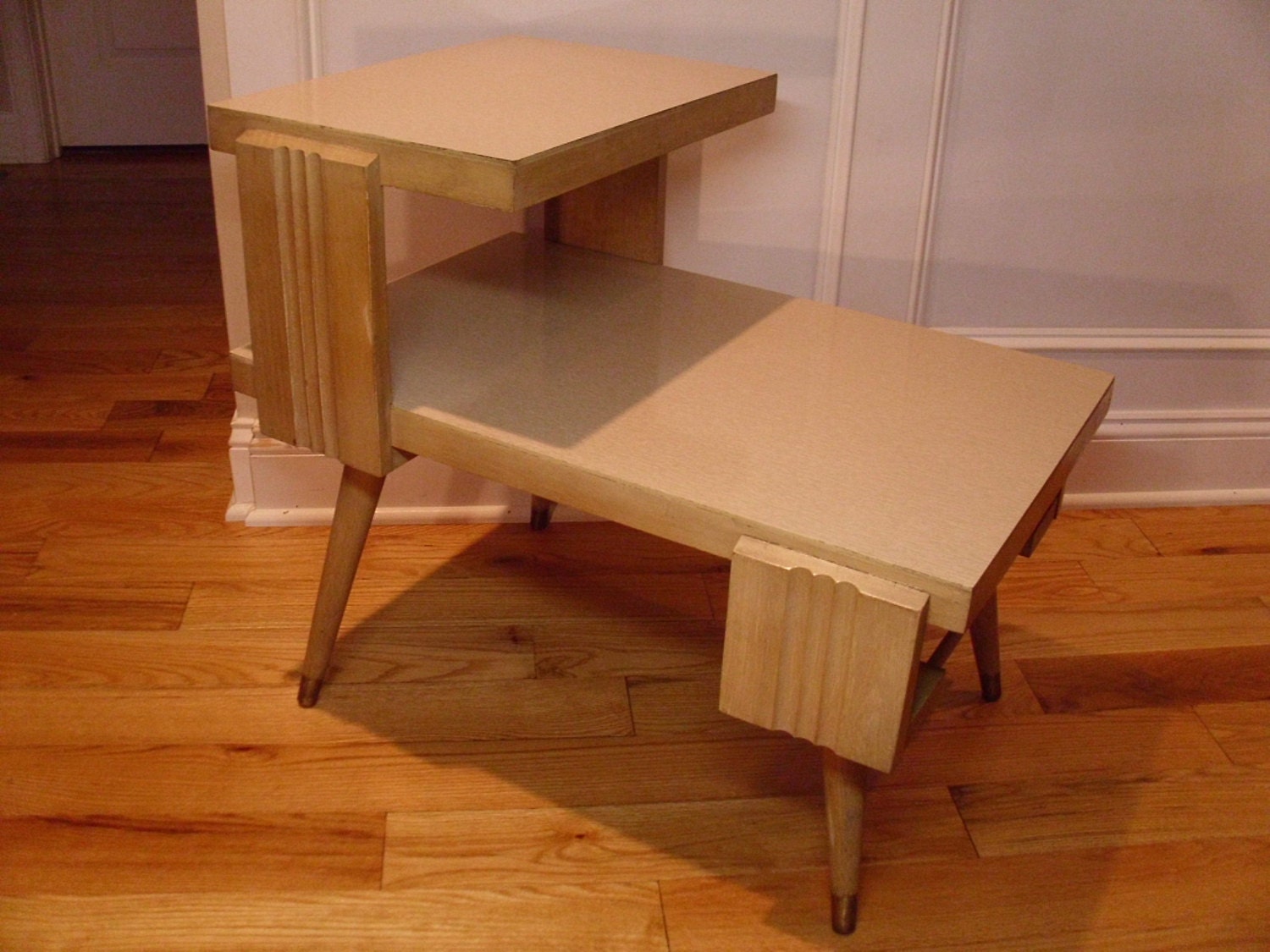 Vintage Mid Century Side Table – Haute Juice