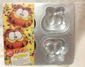Vintage Wilton Mini Garfield Cake Pans Four Mini Garfield Cake Pans ...