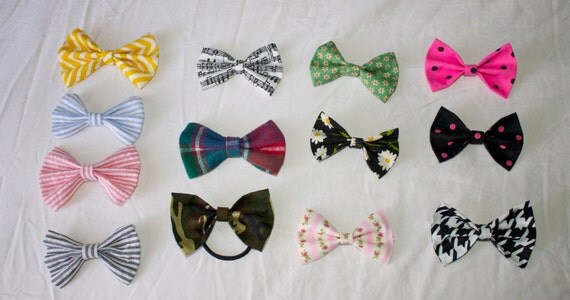 Items similar to Mini Bows on Etsy