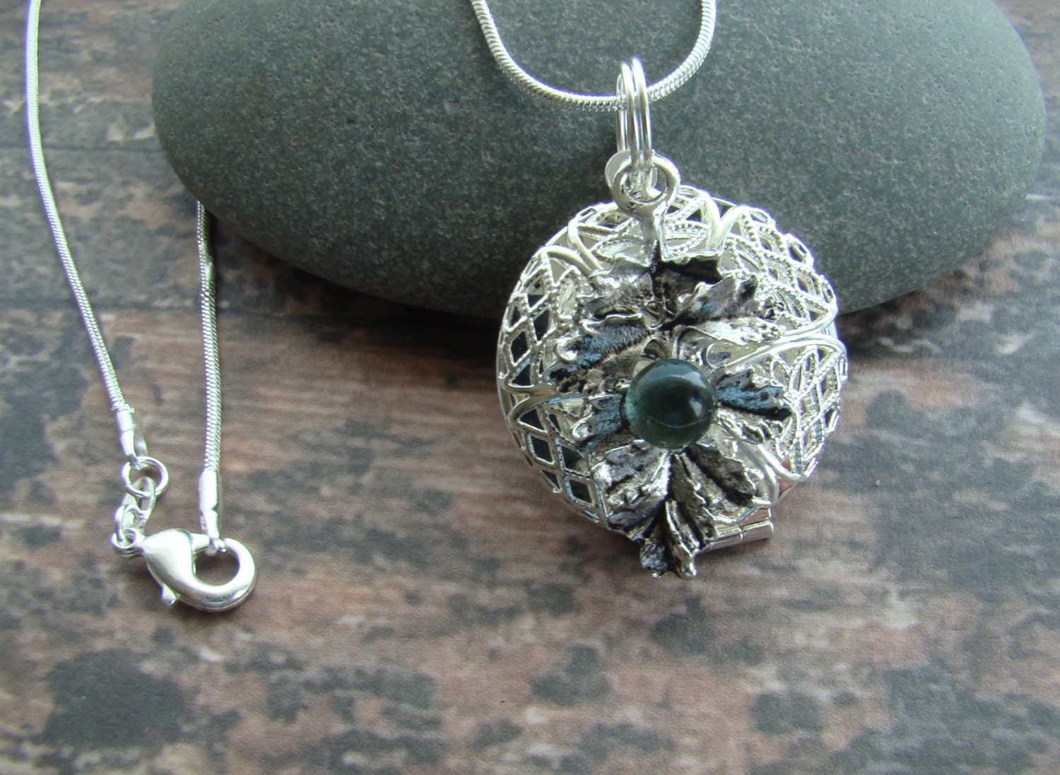 Woodland Essential Oil Diffuser Necklace Aroma Therapy