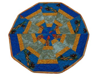 Round table quilt | Etsy