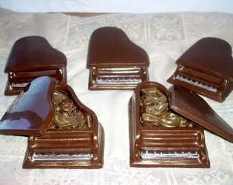 Chocolate Piano Keyboard Lollipops