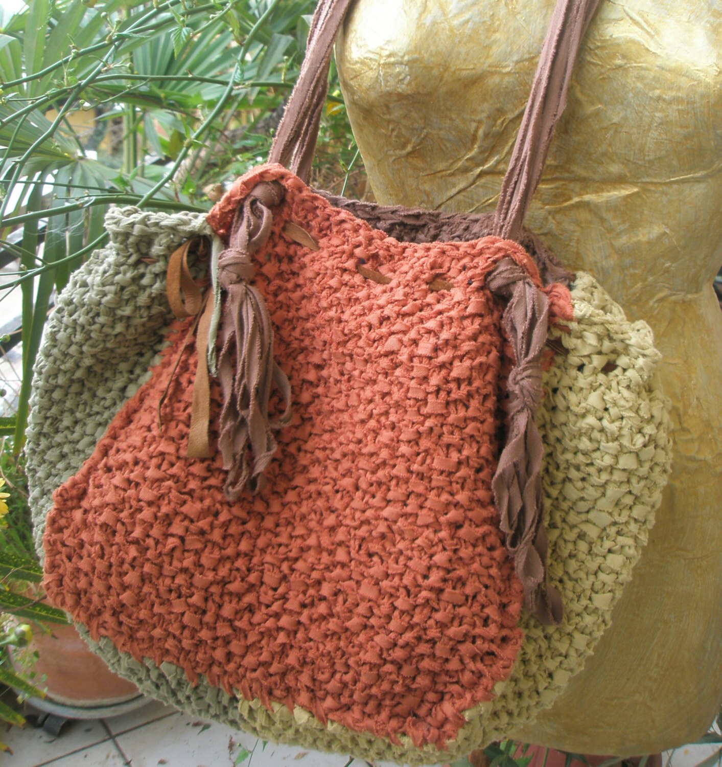 Hand knitted purse – Ayu Tribal Organic Jewelry