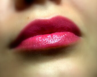 Fierce Magenta Pink with blue shimmer lipstick Stain