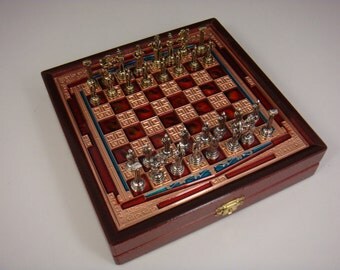 Miniature Chess set with chessboard / Wooden box