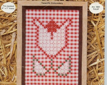 Chicken Scratch Embroidery Kit - Flower