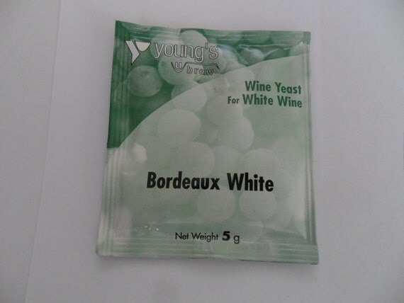 youngs bordeaux white wine yeast sachet by TheHomeBrewShop