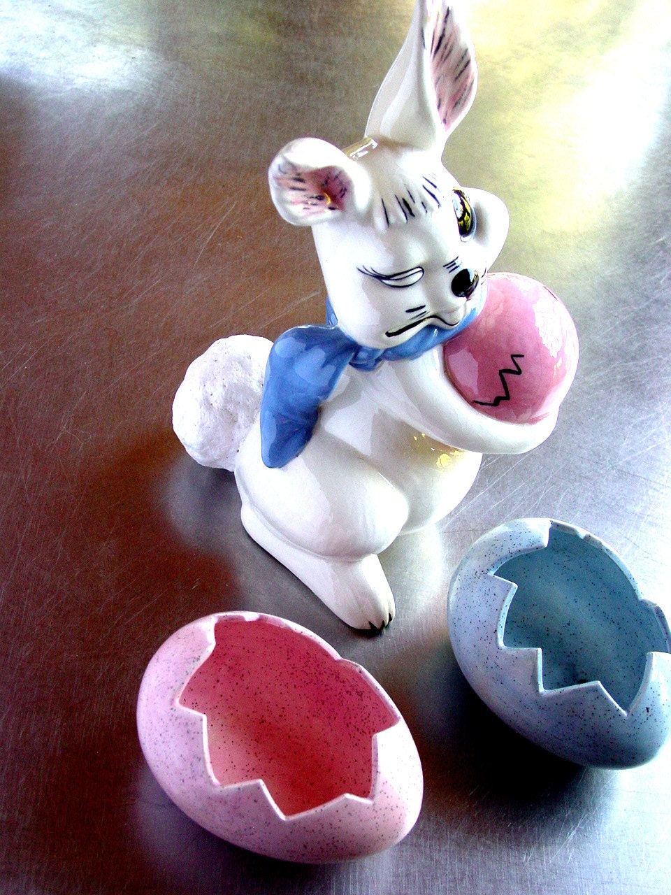 Easter Bunny Centerpiece with Two Eggs, Retro Holiday, Hand Painted ...