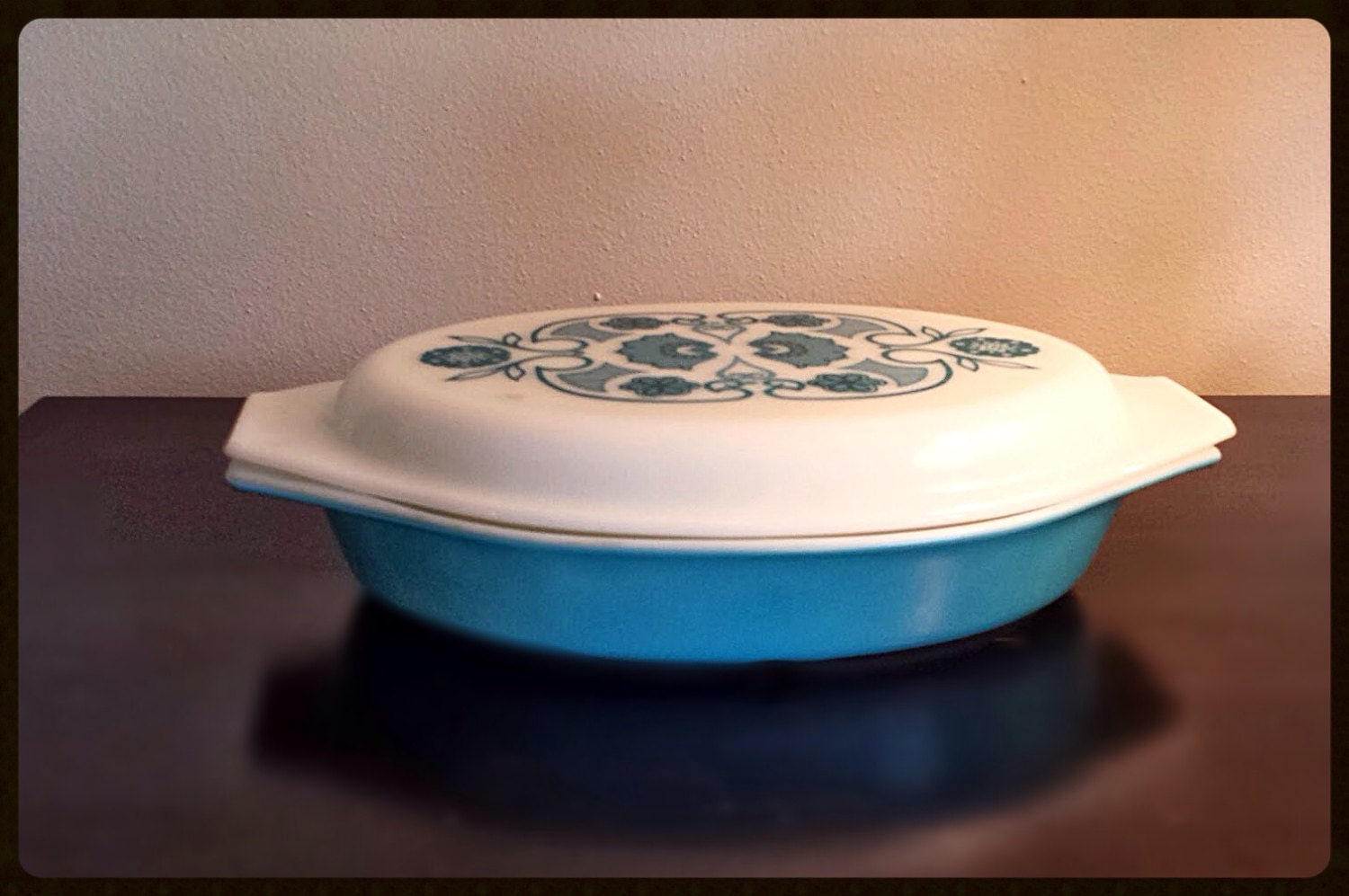 Vintage Blue Pyrex Divided Casserole Dish with Lid – Haute Juice
