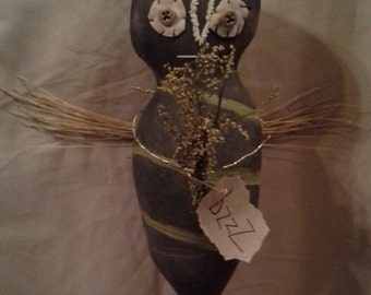 Popular items for primitive bumble bee on Etsy