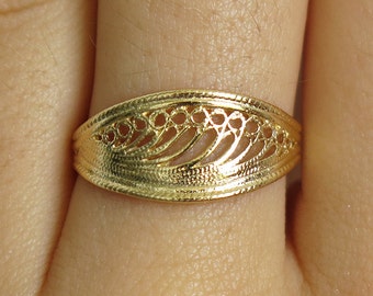 Gold filigree ring | Etsy