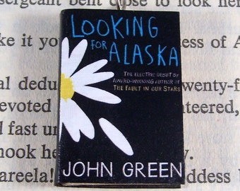 Miniature Classic Novels Book Necklace Charm Looking for Alaska Version ...