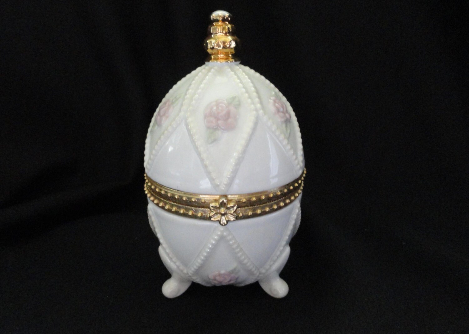 lovely egg trinket box in cream with pink by VintageAdorables