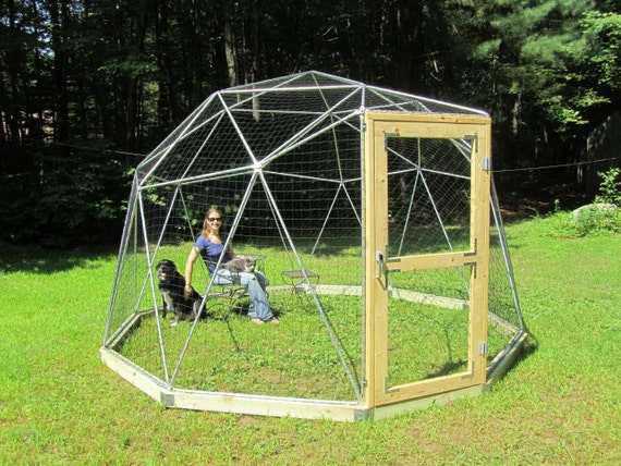 SALE 12 ft Geodesic Dome Outdoor Aviary Chicken by SunriseDomes