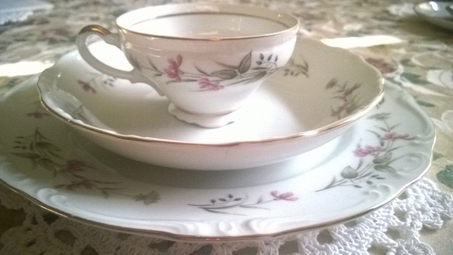 Empress China Symphony Pattern Dinner Setting – Haute Juice