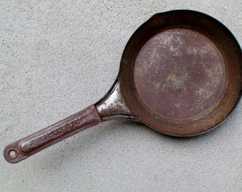 Popular items for cold handle skillet on Etsy