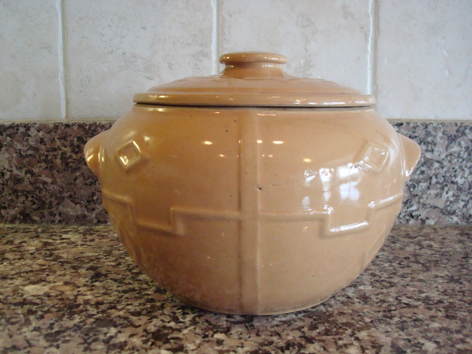 Very nice vintage yellow ware pottery bowl with lid-marked USA – Haute ...