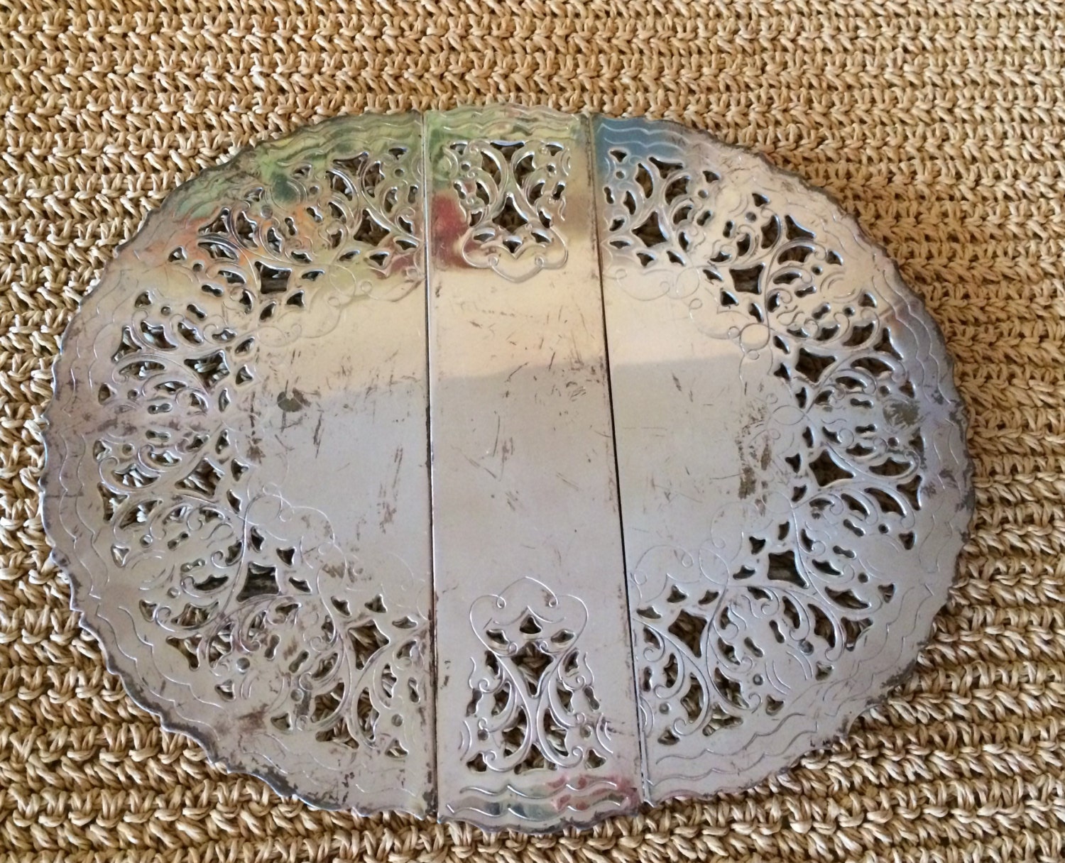 Expandable Silver Trivet – Haute Juice