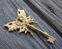 Popular items for skeleton key pendant on Etsy