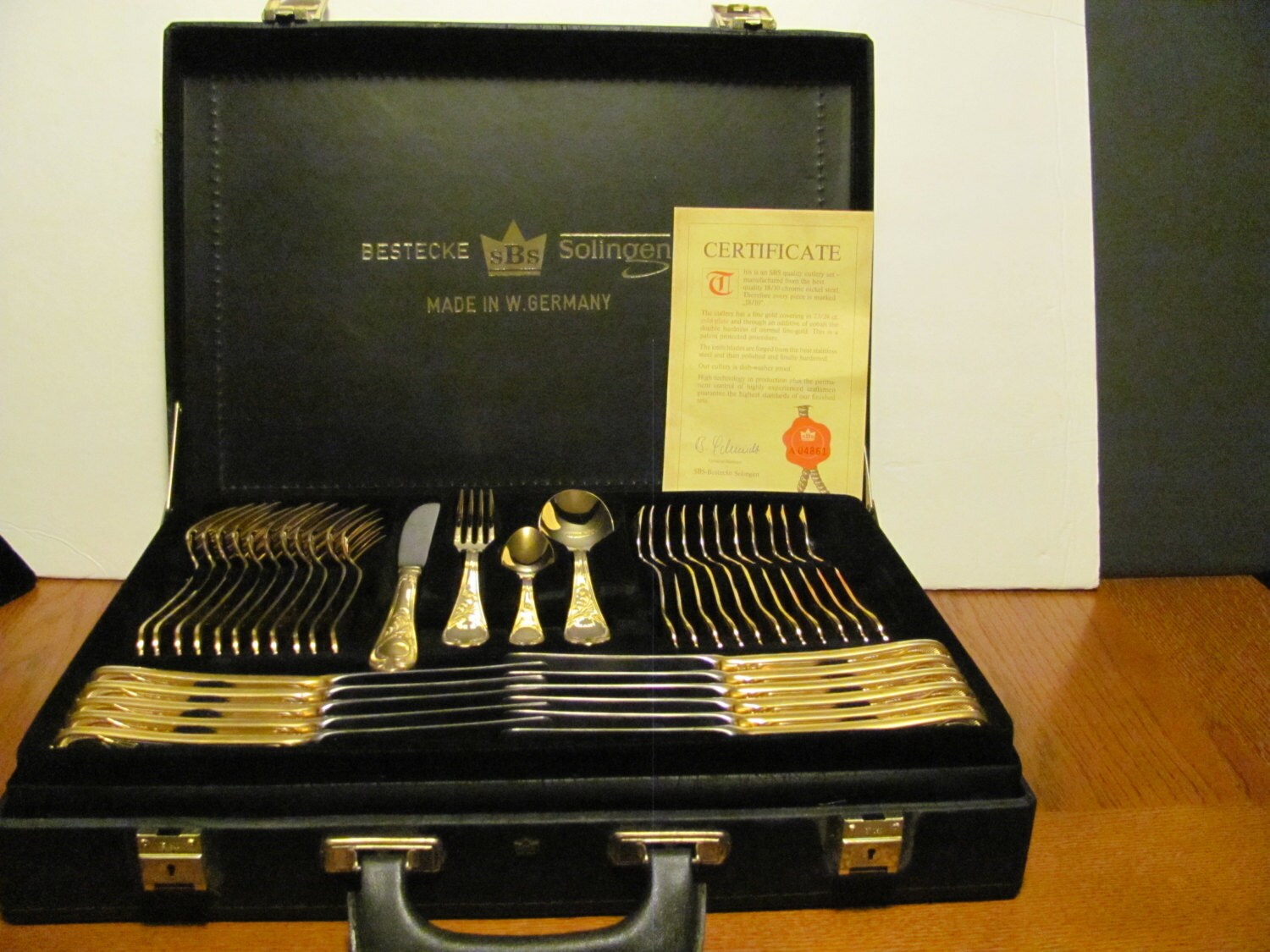 Bestecke Solingen SBS W.Germany Wien 70 Pc Gold Flatware Set
