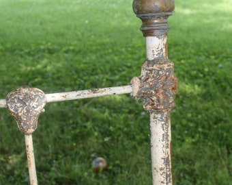 Popular items for footboard on Etsy