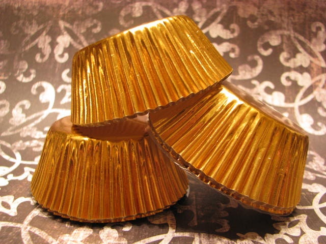 50 Gold Foil Baking Cups/ Gold Cupcake Wrappers/ Gold Cupcake