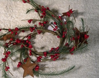 Candle Ring w/Pip Berries and Stars - 2.5 inch