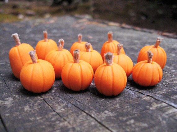 A Dozen Miniature Pumpkins - 12 handmade miniatures for miniature ...