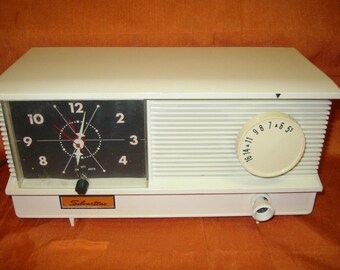 Popular items for clock radio on Etsy