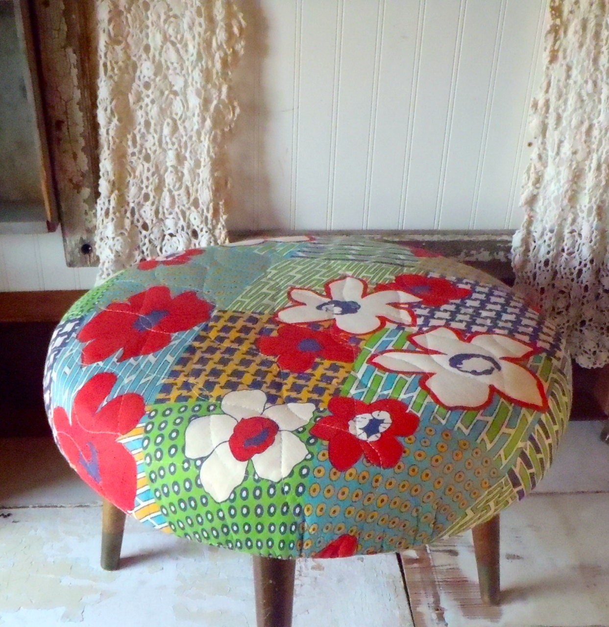 Vintage Modern Round Floral Fabric Stool 1960s – Haute Juice