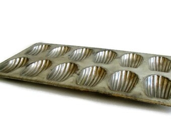 Popular items for french cookware on Etsy